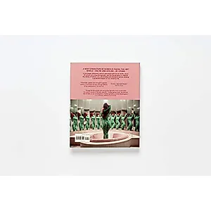 Girl on Girl: Art and Photography in the Age of the Female Gaze (40 artists redefining the fields of fashion, art, advertising and photojournalism)