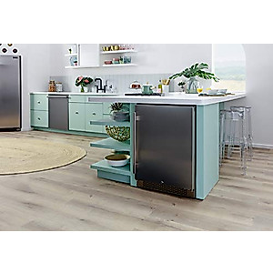 Avallon 5.5 Cu Ft 24" Outdoor Built-In Refrigerator - Right Hinge