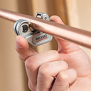 RIDGID 32975 Model 103 Close Quarters 1/8" To 5/8" Copper, Aluminum, Brass, And Plastic Tubing Compact Cutter