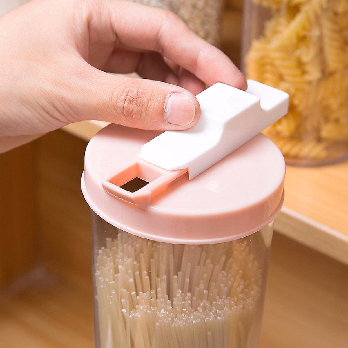 LKJPO Kitchen Storage Box Creative Storage jar Sealed Storage Noodles Kitchen Hanging Noodle Storage Box Round Pasta Storage Bucket Pink