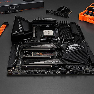 Seagate FireCuda 530, 4TB, Internal SSD, M.2 PCIe Gen4 ×4 NVMe 1.4, Transfer speeds up to 7300 MB/s, 3D TLC NAND, 5100TBW, 1.8M MTBF, for PS5/PC (ZP4000GM3A013)