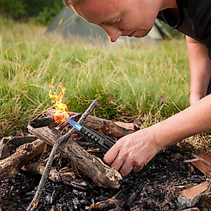 Butane Torch, Refillable Kitchen Torch Lighter with Safety Lock Adjustable Flame Solar Beam Torch Blow Torch with Safety Lock for BBQ Baking Fireplace (Butane Gas Not Included) (Black-2)