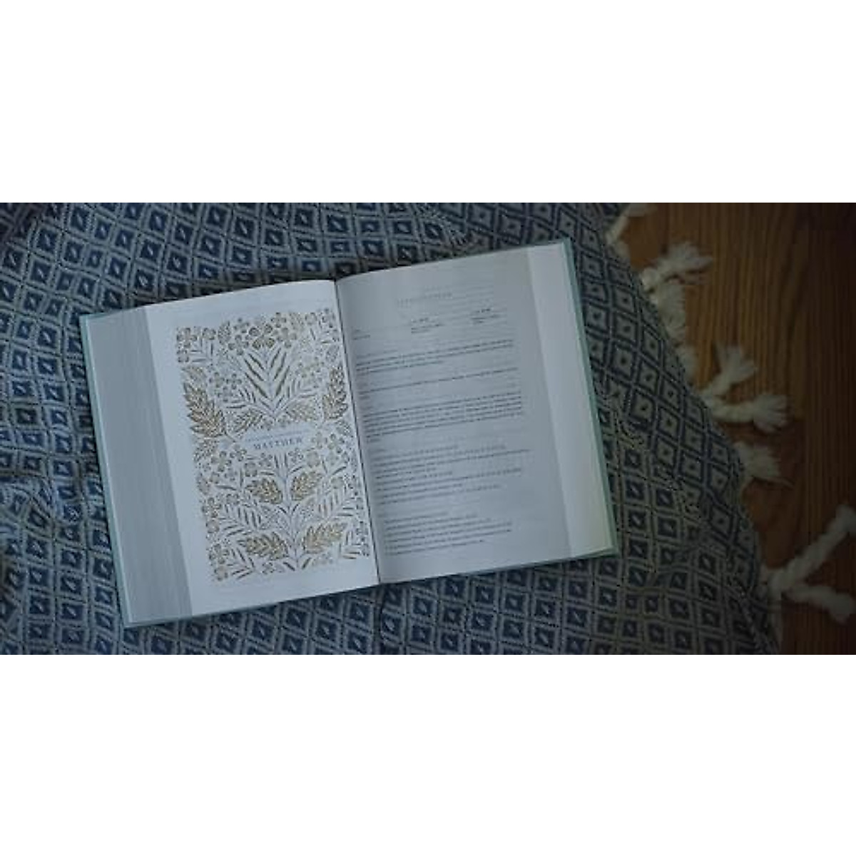 ESV Women's Study Bible (Hardcover)