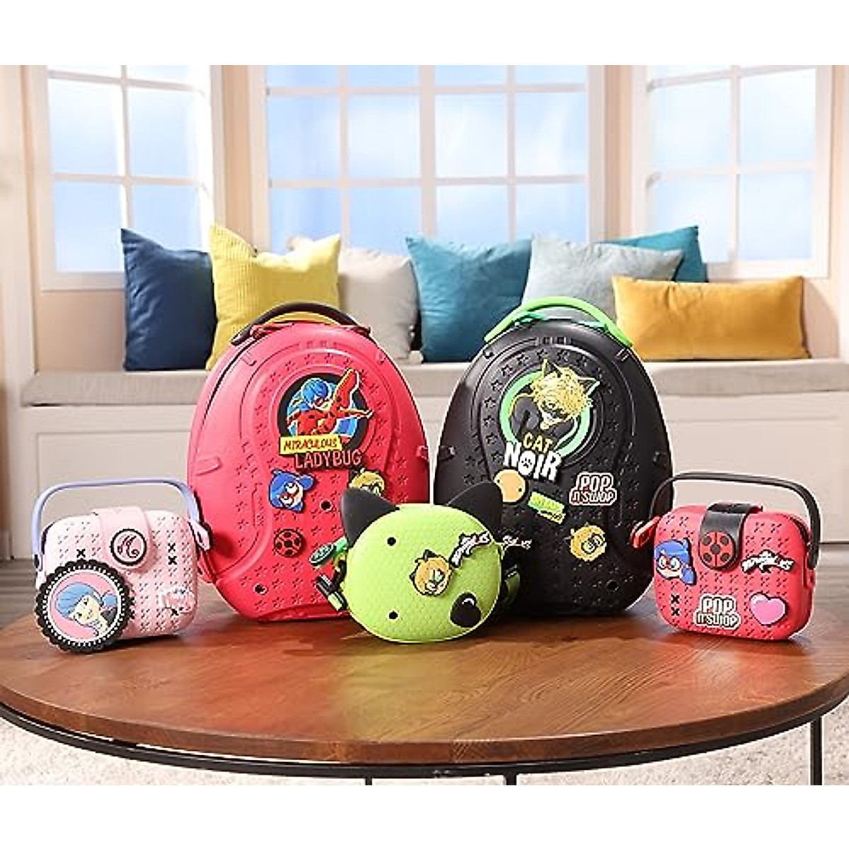 Miraculous Ladybug - Pop n' Swop Cat Noir Black Backpack with Green Handle, 6 Clip-on Badges and Zipper, Lightweight Durable Waterproof Bag with Adjustable Straps (Wyncor)