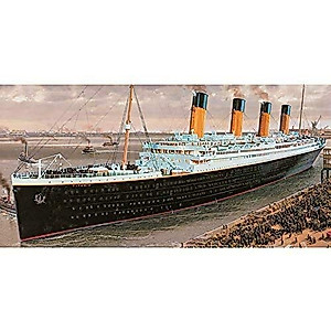 Airfix RMS Titanic 1:400 Passenger Ship Plastic Model Gift Set with Paint and Glue A50146A