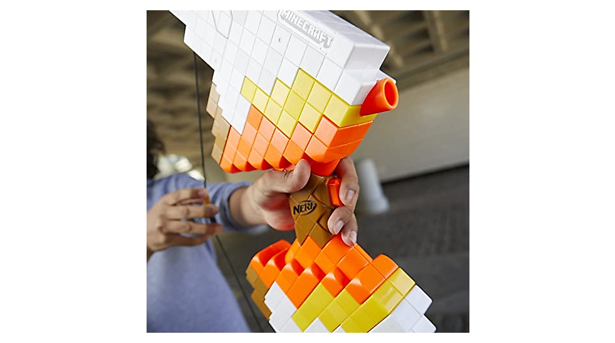 NERF Minecraft Sabrewing Motorized Blaster Bow - 8 Darts