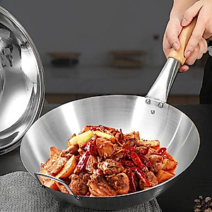DOITOOL 1pc Stainless Steel Wok with Wood Handle Traditional Hand Hammered Carbon Steel Pow Wok Practical Wok Kitchen Utensil (Silver)