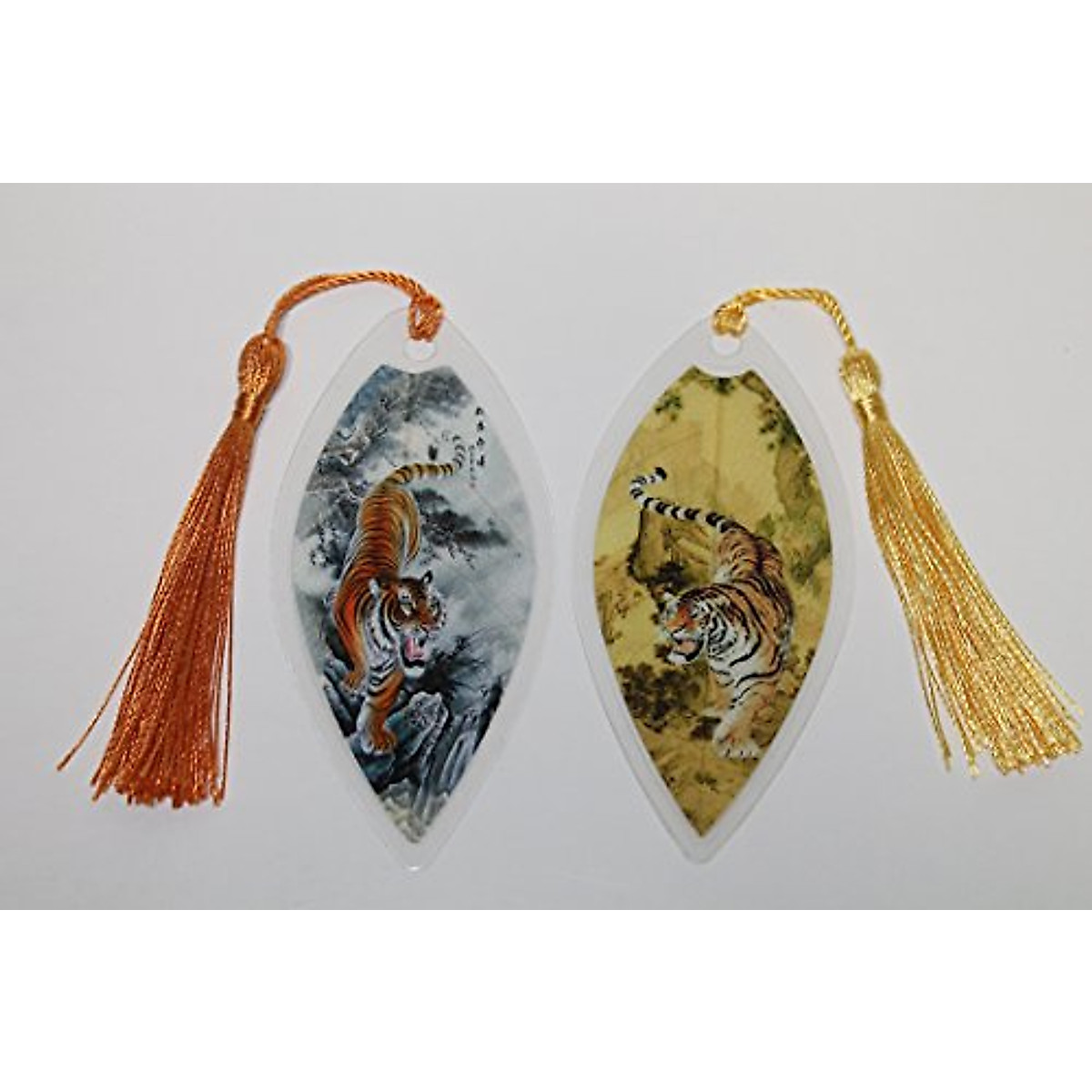 Lucore Tiger Painting Leaf Bookmarks -Made of Real Leaves - 2 Pcs Lucky Charm, Ornament, Hanging & Wall Decor, Art Decoration