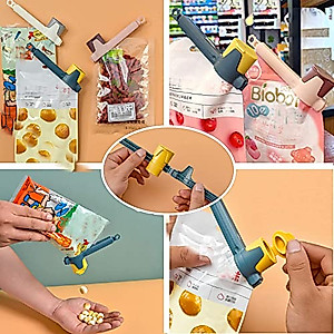 Food Storage Clips,Chip Clips,Bag Clips,Food Clips,Sealing Clips,Package Clips with Pour Spout,For Sealing Packaged Items Such As Coffee,Sugar,Flour,Cereal,Washing Powder,Condiment(2pcs,Blue,White)