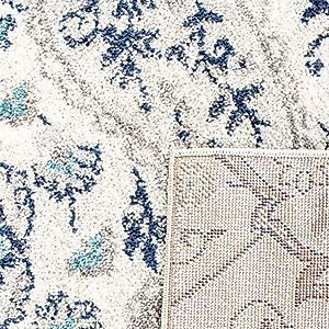 SAFAVIEH Madison Collection Area Rug - 5'3" x 7'6", Cream & Light Grey, Boho Chic Glam Paisley Design, Non-Shedding & Easy Care, Ideal for High Traffic Areas in Living Room, Bedroom (MAD600C)