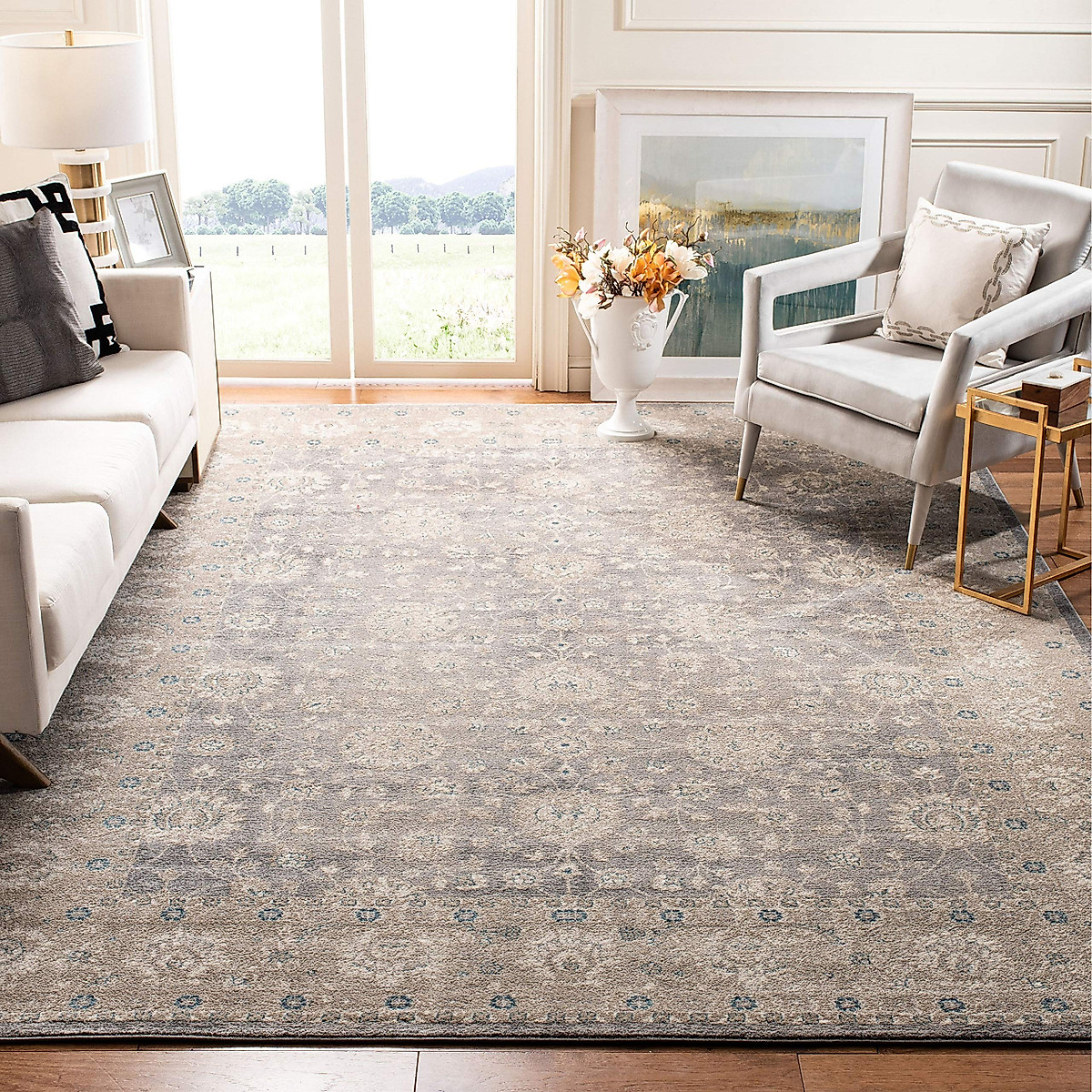 SAFAVIEH Sofia Collection 3' x 5' Light Grey/Beige SOF330B Vintage Oriental Distressed Non-Shedding Living Room Bedroom Accent Rug