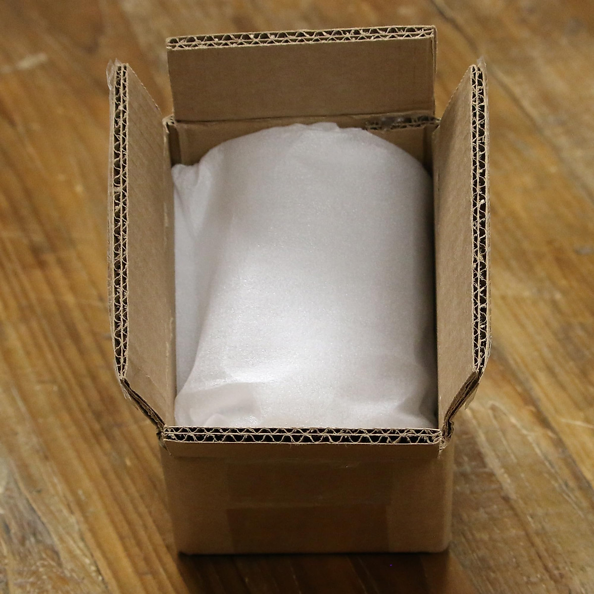 800ml Beaker, Low Form Griffin, Borosilicate 3.3 Glass, with Spout & Printed Graduations, Karter Scientific 232U4