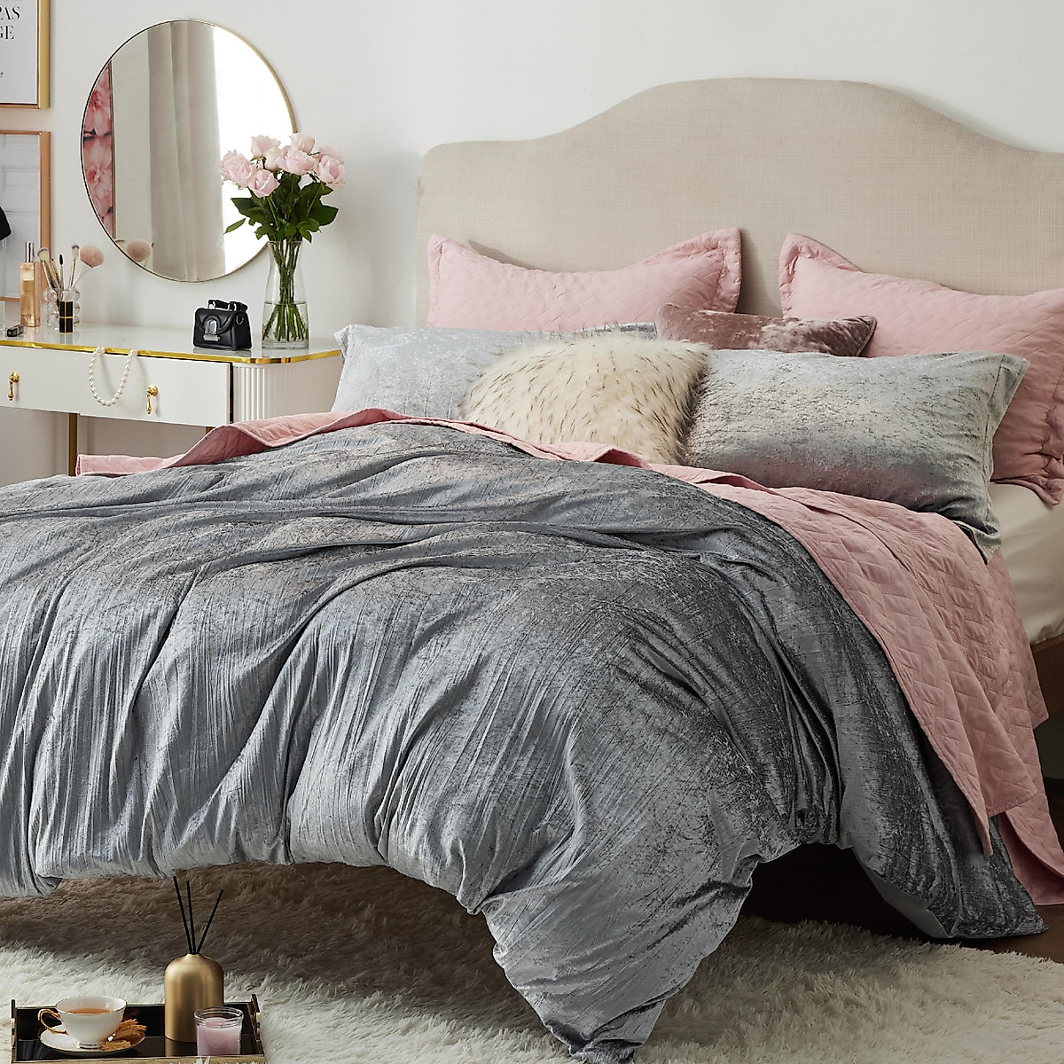 Bedsure Velvet Duvet Cover Set - Luxurious, Glossy King Size Duvet Cover Set, Grey Duvet Cover King Size with 2 Pillow Shams (Silver Grey, King, 104 x 90 inches)