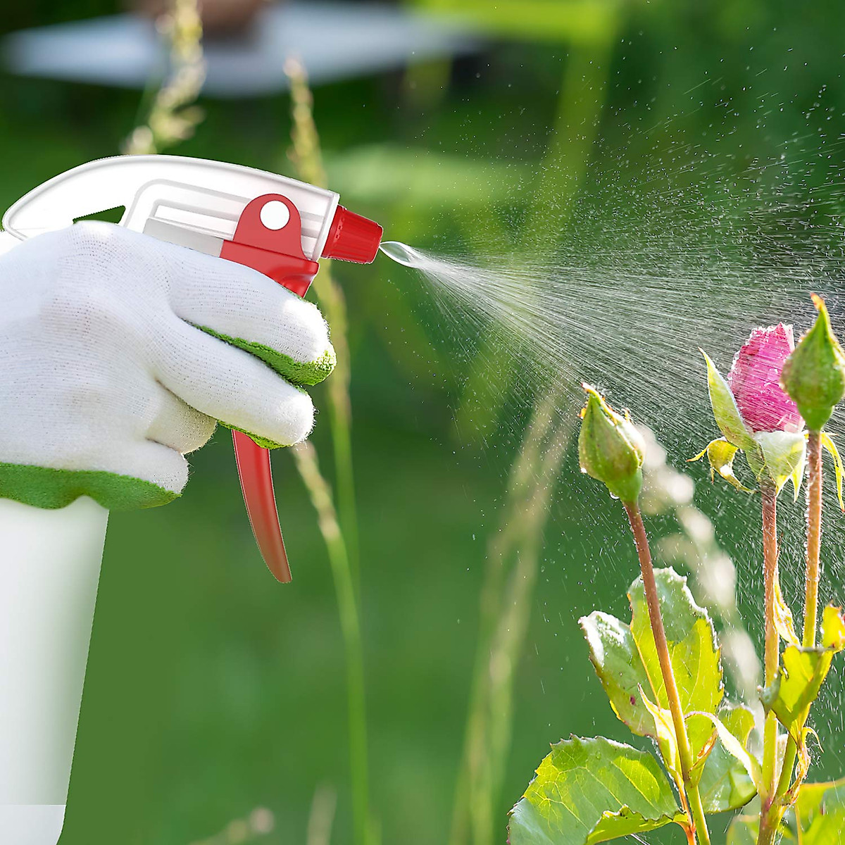 Faimikit 32oz Plastic Spray Bottles, Empty and Reusable for Cleaning Solutions, Water, Auto Detailing, or Bathroom and Kitchen, Commercial and Residential, 4 Pack (Red/Blue)
