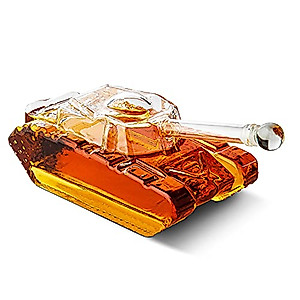 Tank Whiskey Decanter by The Wine Savant - Army Gifts for Men - Glass Tank Gift - Bourbon and Scotch Decanter - Military Veteran Gifts - 1000ml