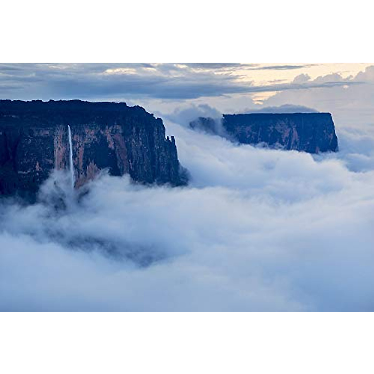 Tamron 16-300mm f/3.5-6.3 Di II VC PZD Macro Lens for Canon Camera (Model B016E) - International Version (No Warranty)