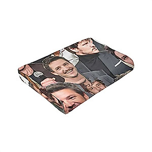 Pedro Pascal Photo Collage Soft and Comfortable Warm Fleece Blanket for Sofa,Office Bed car Camp Couch Cozy Plush Throw Blankets Beach Blankets (50"x40")