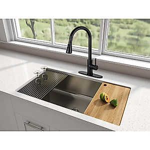 Black Kitchen Faucet, Qomolangma Kitchen Faucets with Pull Down Sprayer for Kitchen Sink, Stainless Steel Single Handle Kitchen Sink Faucet Matte Black