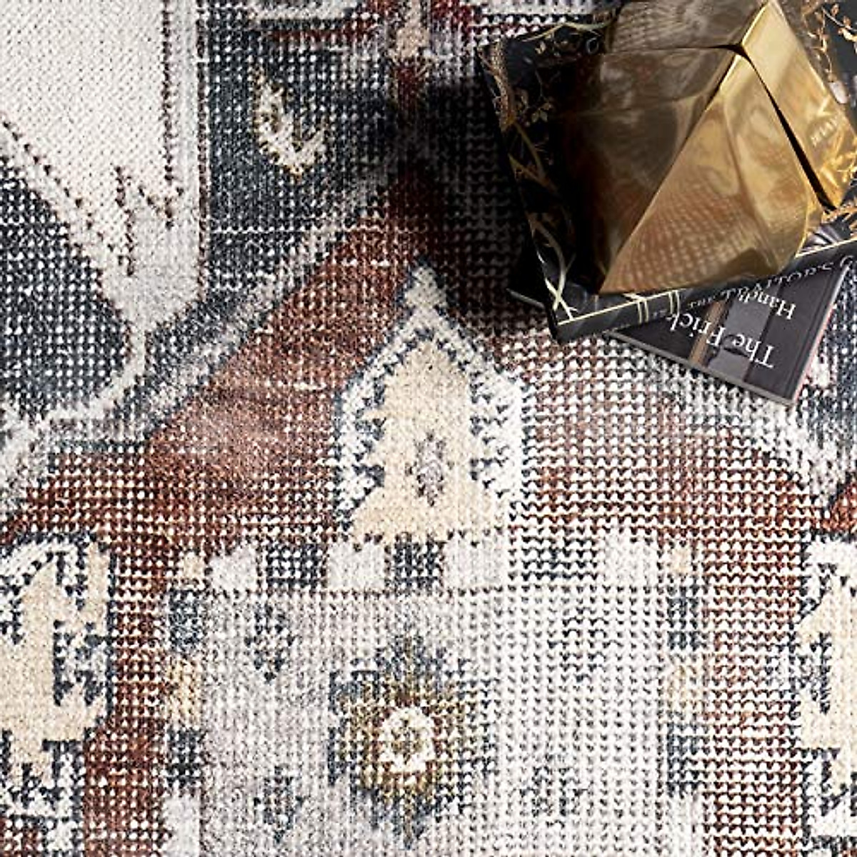 nuLOOM Mali Machine Washable Traditional Medallion Area Rug, 4' x 6', Ivory