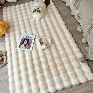 Poowe Ultra Soft Fluffy Rug Beige Faux Sheepskin Fur Area Rug Shaggy Couch Cover Seat Cushion Furry Carpet Beside Rugs for Bedroom Floor Sofa Living Room Runner, 1.6x2.6 Feet
