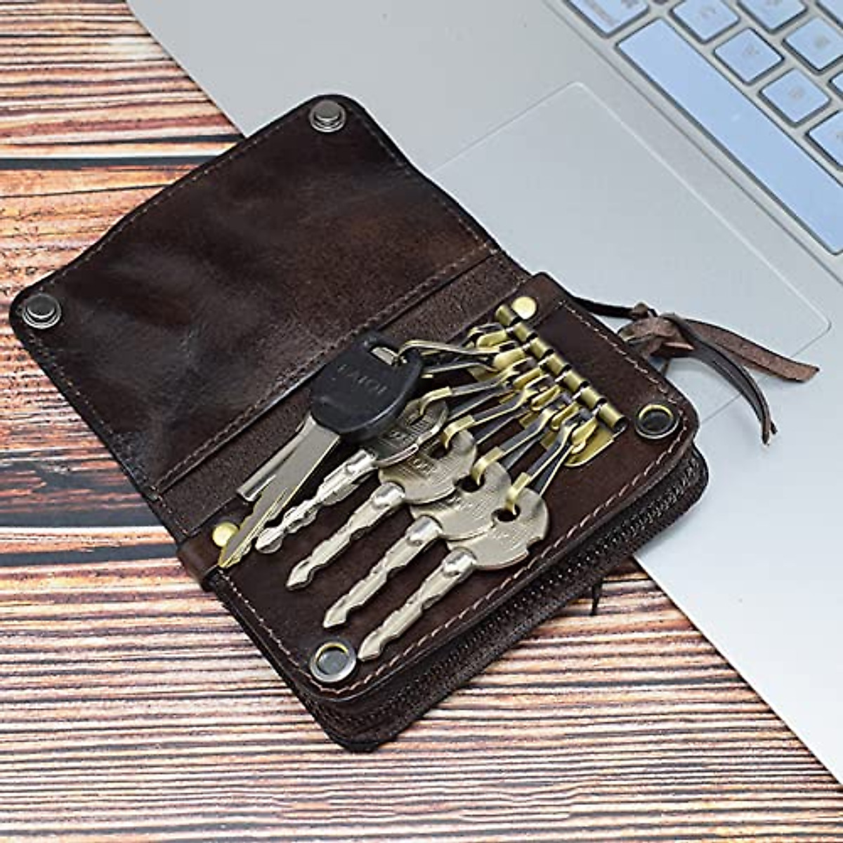 Genuine Leather Keychain Key Case,MoreChioce Card Holder Wallet Cowhide Leather Smart Keychain Protector Cover Key Organizer Card Case with 6 Hooks and Zipper,Coffee Color