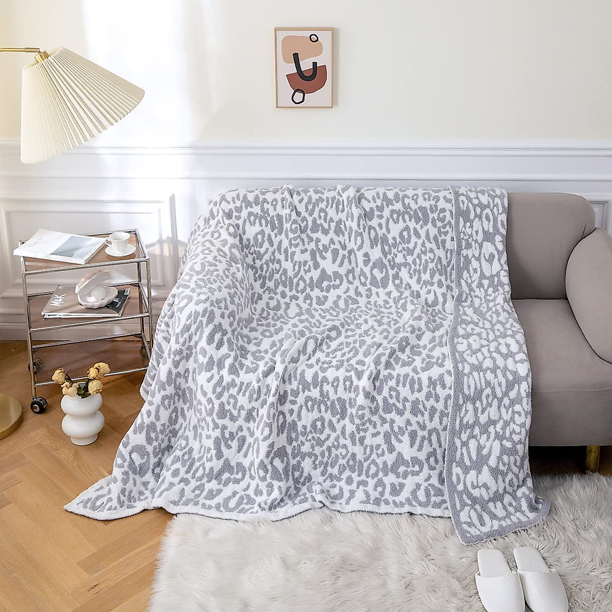 MH MYLUNE HOME Ultra Soft Micro Plush White Grey Leopard Blanket (51x63 inches) Warm Reversible Cheetah Blanket Leopard Pattern Throw for Couch Bed Sofa