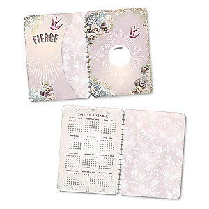 PAPAYA 2021 On-the-Go Weekly Planner: 17-Month Calendar with Pocket (Aug 2020 - Dec 2021, 5" x 7" closed): Fierce