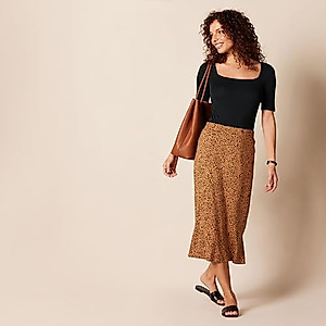 Amazon Essentials Women's Slim-Fit Half Sleeve Square Neck T-Shirt, Black, X-Large