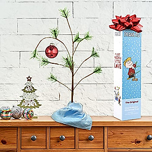 ProductWorks 24" Charlie Brown Christmas Tree with Linus's Blanket Holiday Décor, Classic Ornament