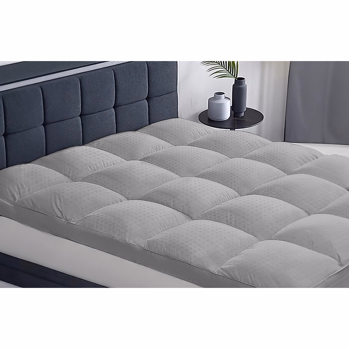 Yoyomax Calfornia King Size Mattress Toppers - Mattress Toppers for King Bed, Ultra-Soft, Cooling, and Breathable Pillow Top with Deep Pocket (8-21 Inches),White