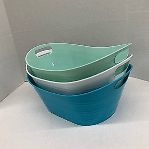 Set of 3 Flexible Oval Beverage Chilling Party Tubs with Handle 14.25x11x6.3, Multicolor