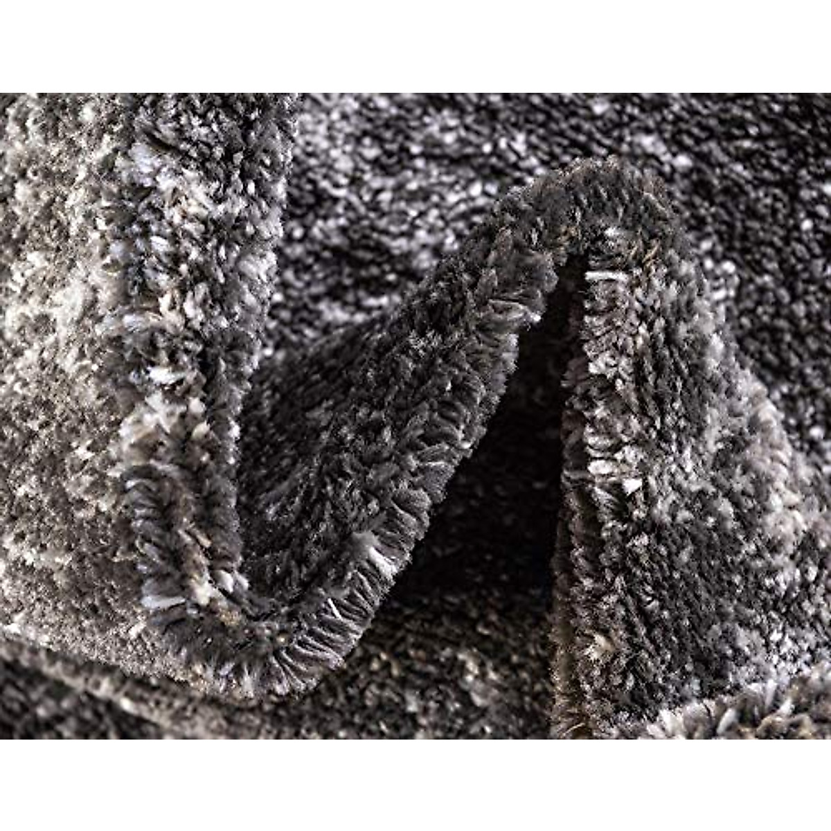 Rugs.com Dover Collection Rug – 5 Ft Round Dark Gray Low-Pile Rug Perfect for Kitchens, Dining Rooms