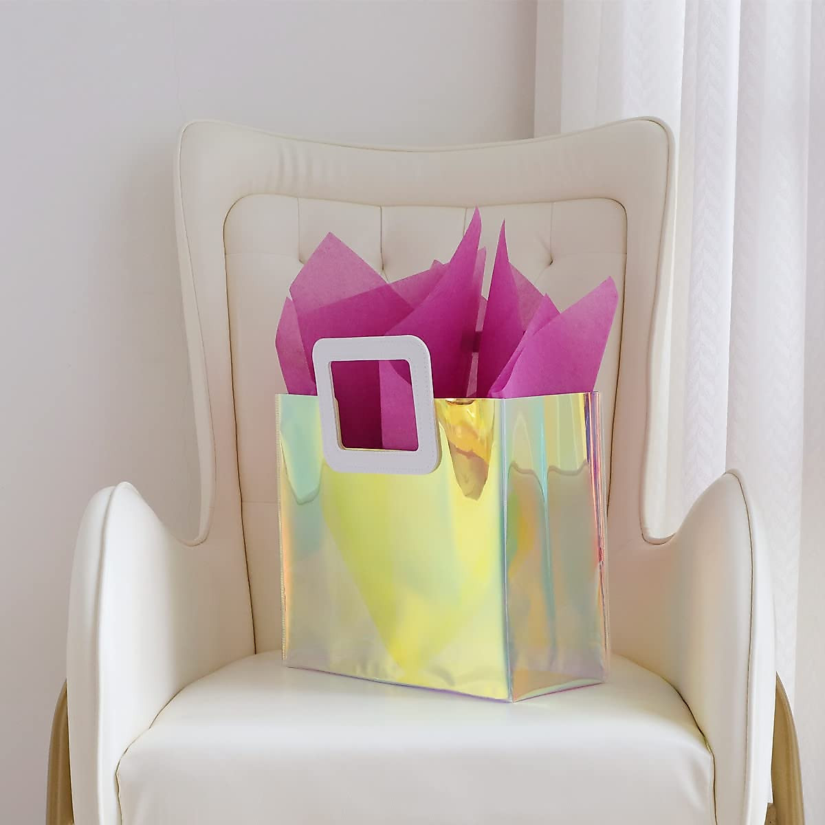 VUOJUR 11'' Holographic Medium Gift Bag with Tissue Paper Reusable Birthday Gift Bag for Women Girls Iridescent Bachelorette Wedding Bridal Bridesmaid Tote Gift Bag (Pack of 1, M Orchid)