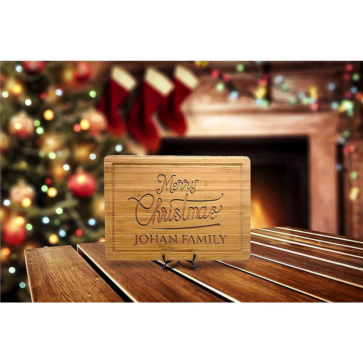 Merry Family Christmas Cutting Board, Personalized Christmas Home and Kitchen Decoration, Custom Engraved Christmas Gift for Family, Parent, Couple, Friend, Mom, Grandma, Sister