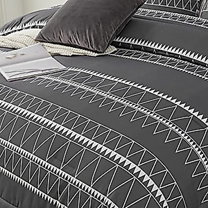 Dark Grey Comforter Set King, Reversible Gray Boho Triangle Bedding Comforter Set for King Bed - 3 Pieces (1 Comforter + 2 Pillowcases), Lightweight Microfiber Bedding Set 104"x 90"