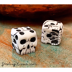 Skull Dice - Pair of Skull Shaped Dice 6 Sided