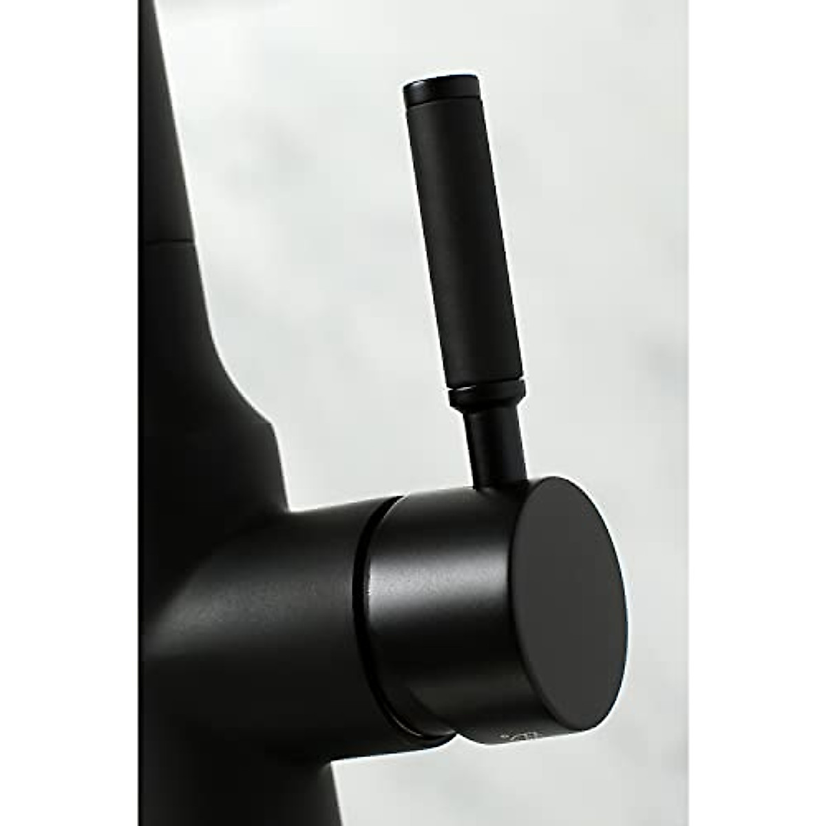 Kingston Brass LS2720DKL Kaiser Pull-Down Sprayer Kitchen Faucet, 8 Inch in Spout Reach, Matte Black