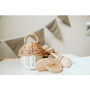 Neka Rattan Rattle | Montessori Handmade Ages 3 Months and Up, Baby Bear Brown, Shaker Rattle (Acorn)