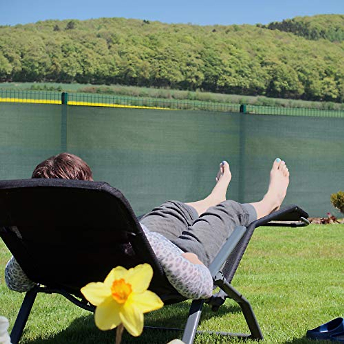 Relaxdays Fence Netting, Privacy Shield for Fences & Railing, HDPE Net, UV-Resistant, Weatherproof, 1.8 x 6 m, Green
