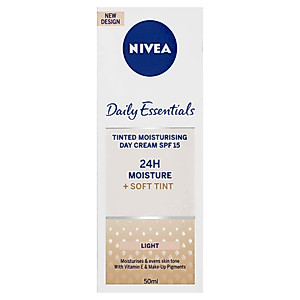 Nivea Visage Daily Essentials Tinted Moisturising Day Cream Natural SPF 15 (50ml)
