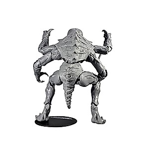 McFarlane Toys Warhammer 40,000 Ymgarl Genestealer (Artist Proof) 7'' Action Figure with Accessory