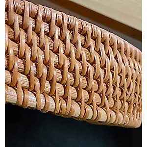 Isla's Creations Round Rattan Serving Tray – Woven Rattan Decorative Tray with Handles – Multipurpose Trays for Eating, Storage, Serving Breakfast, Tea, Snacks – Boho Modern Rattan Tray, 30 x 5 cm