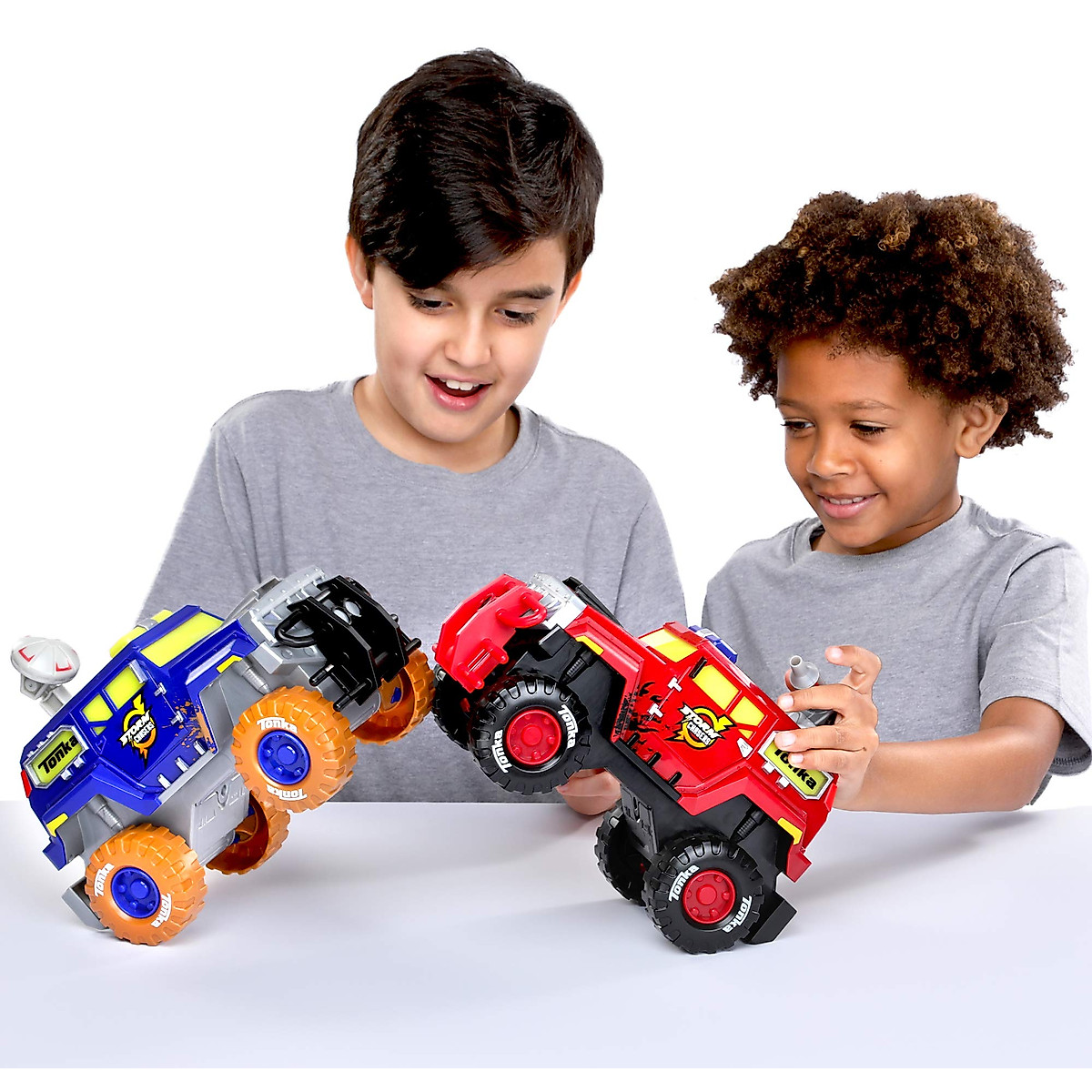 Tonka - Mega Machines Storm Chasers L&S - Tornado Rescue