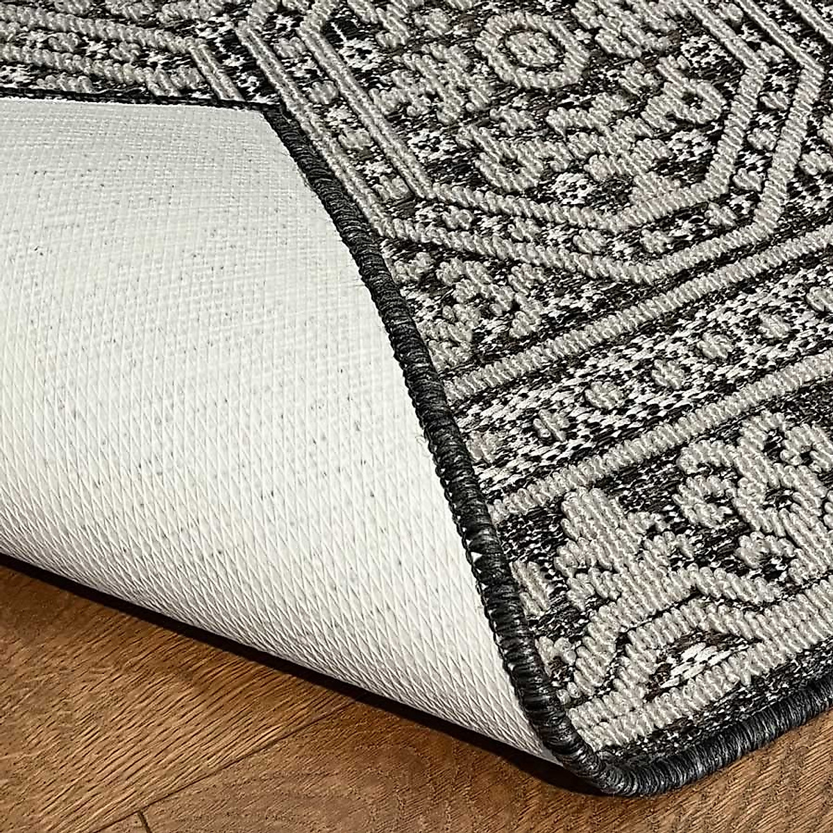 Pilgrim Home and Hearth 19653-1 Area Rugs, 46" x 28", Beautiful