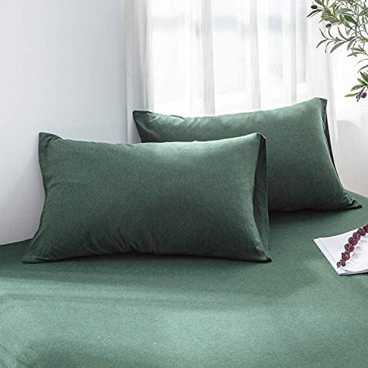 LIFETOWN Dark Green Fitted Sheet Deep Pocket, Jersey Knit Cotton Sheet Queen Fitted Sheet with 2 Pillowcases, Wrinkle and Shrinkage Resistant