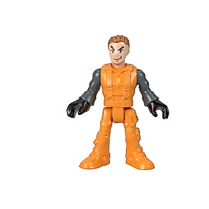 Fisher-Price Imaginext Mega Hauler, Push-Along Toy Tow Truck and Character Figure Set for Preschool Kids Ages 3-8 Years