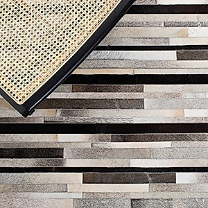 SAFAVIEH Studio Leather Collection 5' x 8' Ivory / Black STL816A Handmade Mid-Century Modern Leather Area Rug