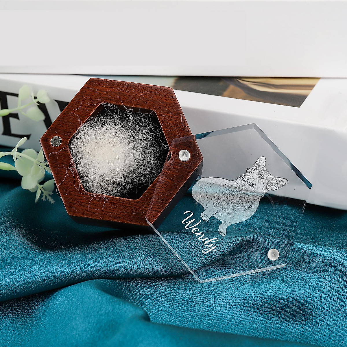 Personalized Pet Hair Keepsake Box with Portrait for Dog Cat Fur, Custom Photo Dog Keepsake Memorial Box, Engraved Wood Memorial Storage Box for Dog and Cat Ashes, Loss Sympathy Gifts for Pet Lovers