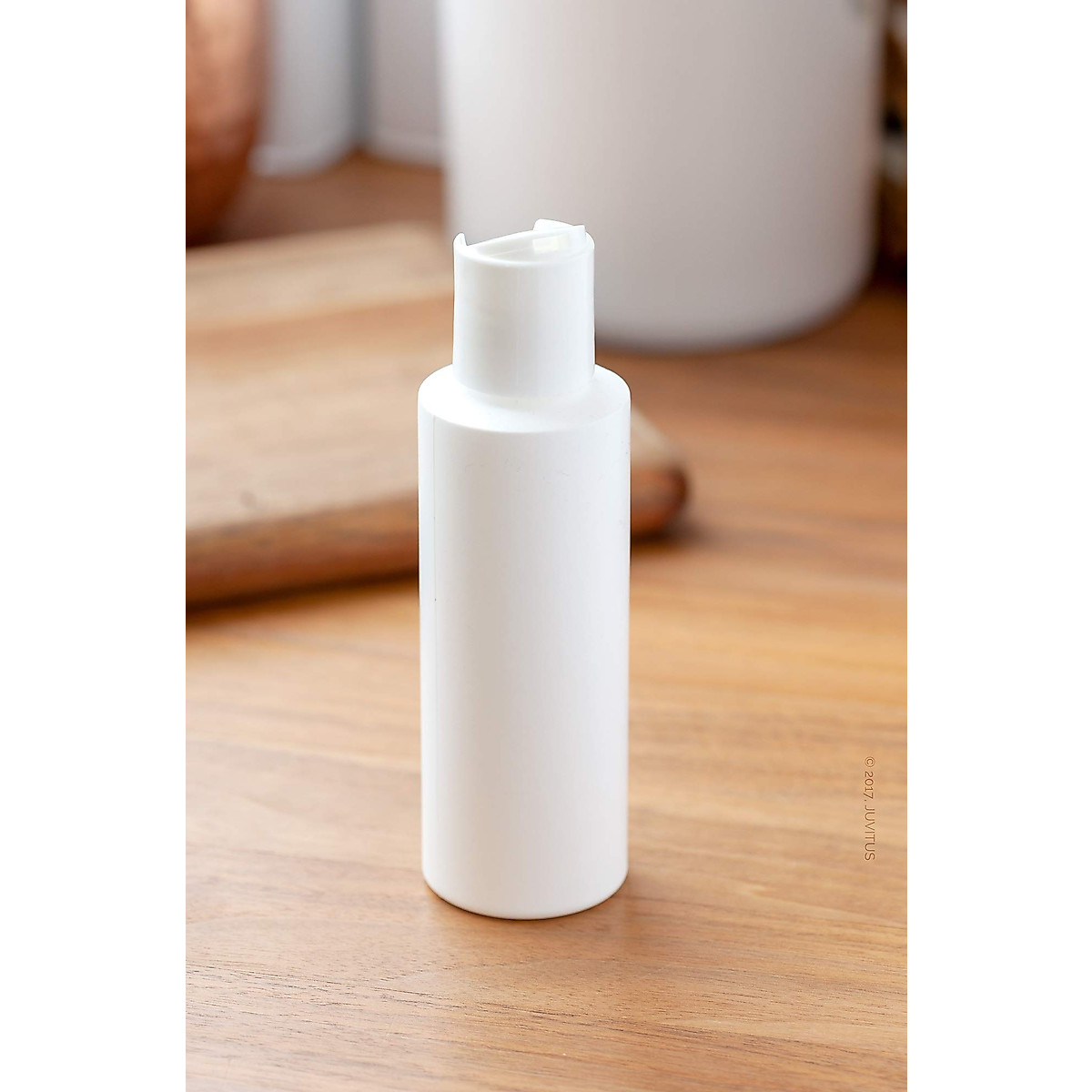 JUVITUS 4 oz / 120 ml White Plastic HDPE Refillable Cylinder Squeeze Bottle with White Disc Cap (12 Pack)