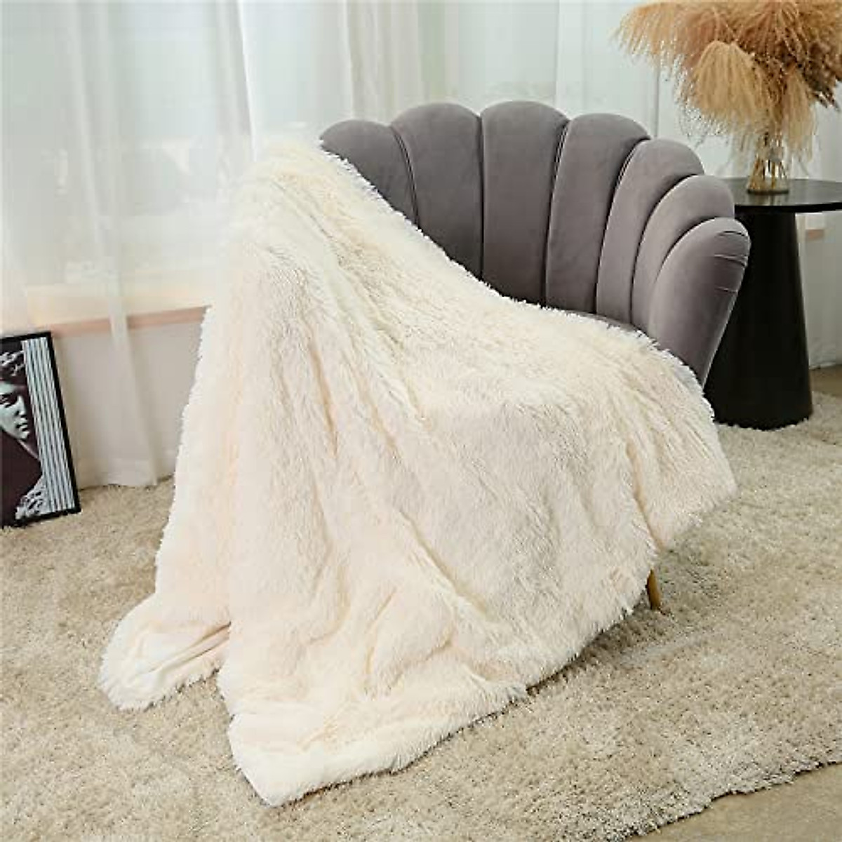 YOU SA Super Soft Shaggy Faux Fur Blanket Ultra Plush Decorative Throw Blanket 51''*63'',Cream White